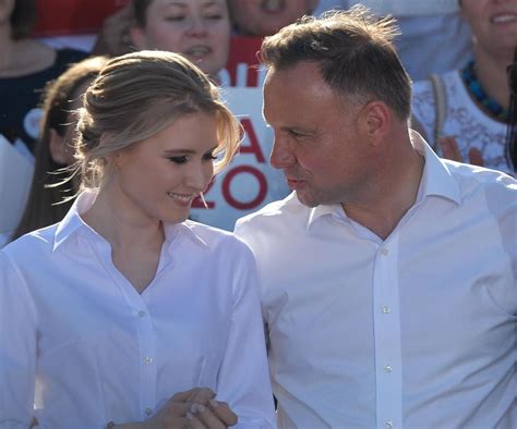 Kinga Duda Dostała Awans W Pracy Czy Zarabia Więcej Niż Prezydent