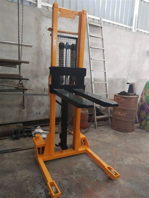Mild Steel Fork Stacker For Material Handling At ₹ 40000 Piece In Ahmedabad Id 2855726462712