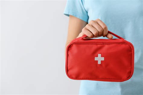 Building Your Own First Aid Kit