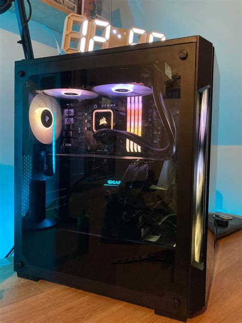 White Pc Cases With Black Components R Lianli