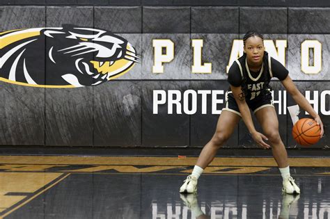 Plano Easts Arianna Robinson Continues To Raise Game To New Levels