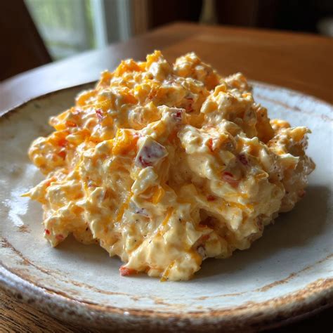 10 Minute Traditional Southern Pimiento Cheese Salad Recipe