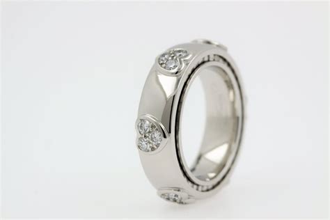 Bucherer Dizzler Ring Mit 6 Brillant Herzen 18k 05ct S4025 Kaufen