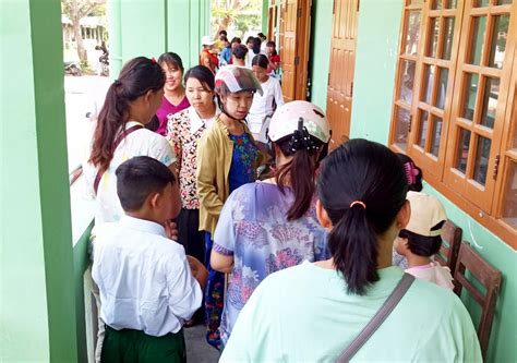 မိုးညှင်းမြို့နယ်အတွင်းရှိ အခြေခံပညာ စာသင်ကျောင်းပေါင်း ၁၉၉ကျောင်း၌ က