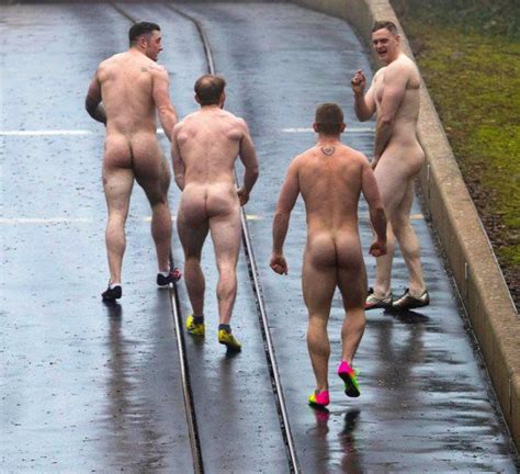Setting Off On Naked Run Scrolller