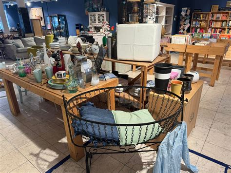 De Kringloper Weesp Added A New Photo De Kringloper Weesp