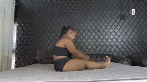 Bbw Goddess Exploding On Dwarf Girl Part 1 By Britney Hunter And Ananzinha Cam By Aline Full Hd