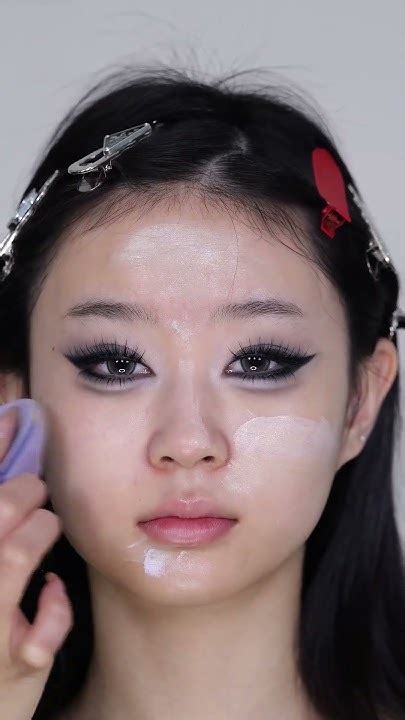 프로 메이크업 아티스트의 마법 같은 손길 Youtube