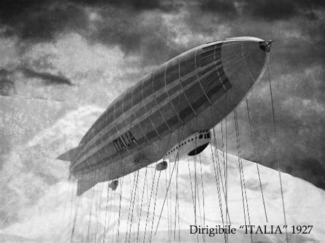 Fotografia Dirigibile ITALIA in volo al polo nord