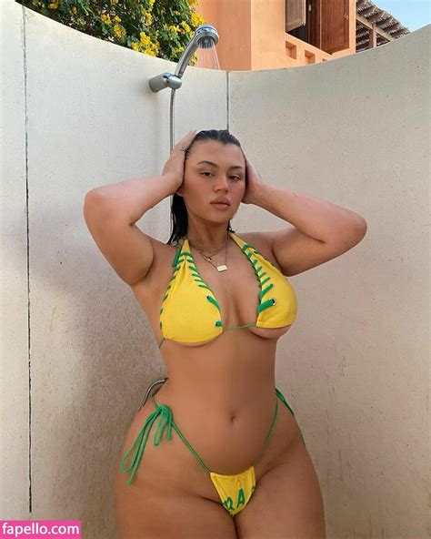 What Is The Name Of This Hottie Valeria Vendetta 1500817
