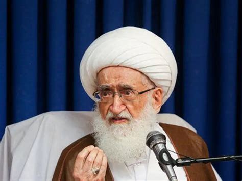 حسین نوری همدانی، مرجع تقلید گزارش داده‌اند مساجد رو به خلوت شدن است