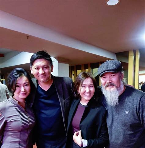 Жүжигчин Г Золбоотын 56 насны төрсөн өдөр тохиож байна Tac Mn