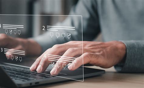 확인란이있는 설문지 온라인으로 설문 조사 양식 작성 시험에서 정답을 선택하십시오 개념에 대한 스톡 사진 및 기타 이미지 개념 건강 진단 건강관리와 의술 Istock