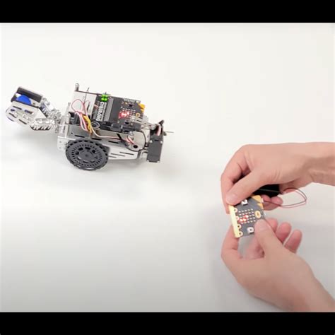 tilt control gripper cyber bot with feedback 360° servos bundle parallax