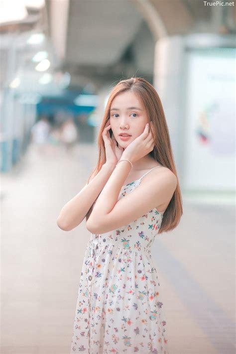 Thailand Cute Model Kanyarat Ruangrung On The Streets With Miss