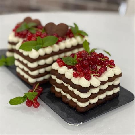 Шоколадное медовое пирожное Recipe Individual Cakes Cake Food