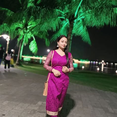 Brishti Das Brishtidas • Instagram Photos And Videos