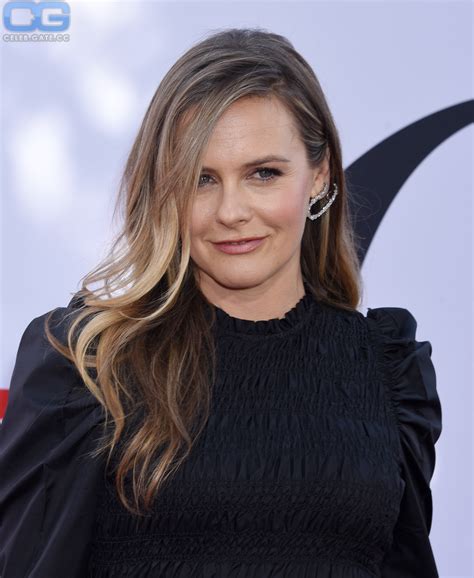 Alicia Silverstone Nude Pictures Onlyfans Leaks Playboy Photos Sex Scene Uncensored