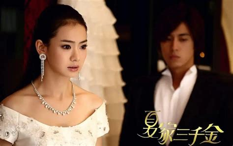 戚薇是怎么火起来的 戚薇是从什么时候开始因为什么突然成名走红即时尚 戚薇是怎么火起来的 戚薇是从什么时候开始因为什么突然成名走红即时尚