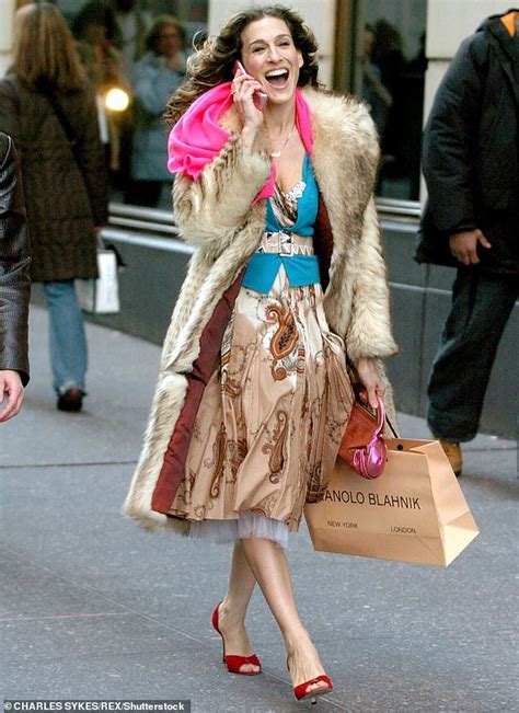 Ok სარა ჯესიკა პარკერის თხოვნით Sex And The City ის ახალ შემადგენლობას 3 ფერადკანიანი ქალი