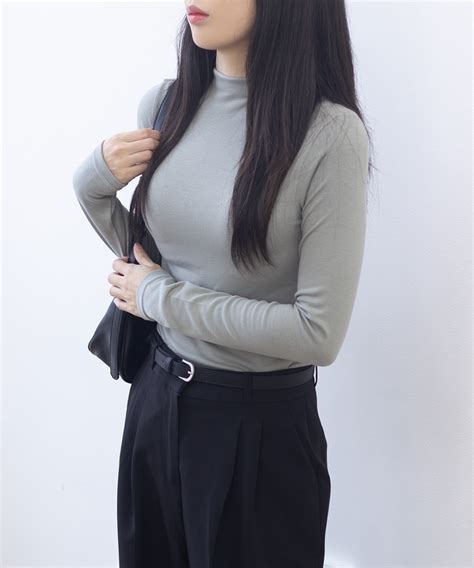 데이미즈 목조임 X 고퀄리티 베이직 슬림핏 반목 반폴라 이너 긴팔 티셔츠 4color 겨울 필수템