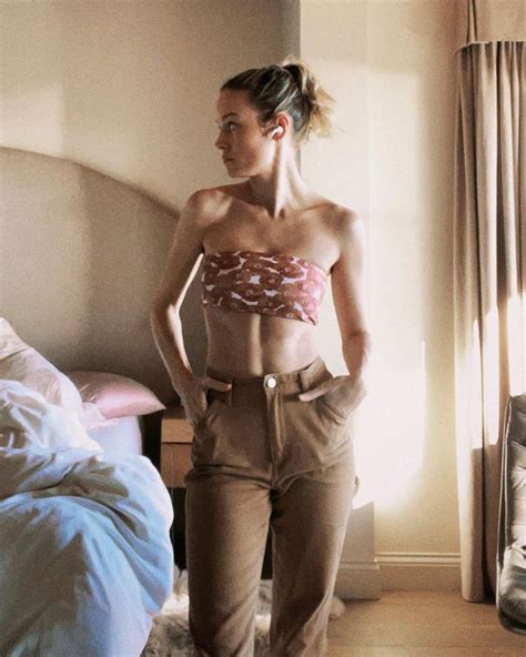 Celebs At Home Christina Haack Chills Out At Her New O C Pad More Brie Larson Brie Girl