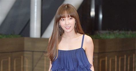 [t포토] 태연 작아도 완벽한 비율