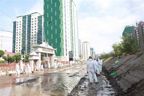 Сэлбэ гол дагуух лаг шавар бохирдлыг цэвэрлэх ажил үргэлжилж байна