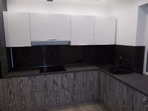 Кухні з фасадами Сleaf кухні кліф