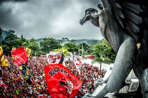 Não Há Igual Diz Jorge Jesus Sobre Festa Da Torcida Em Embarque Do