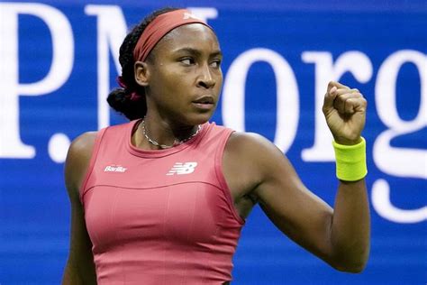 Watch Emotional Coco Gauff Embraces Father Corey Mother Candi And Coach Brad Gilbert In