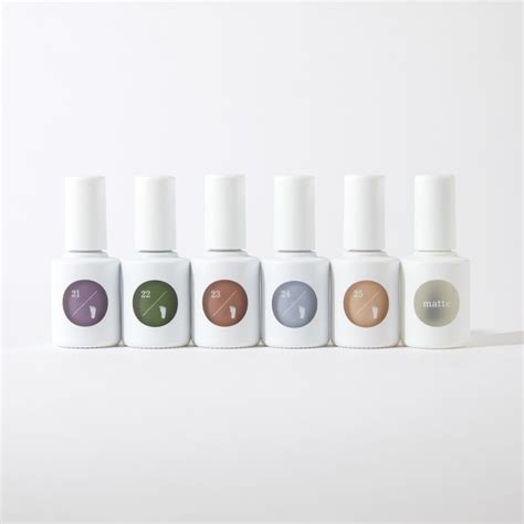 素肌に纏うランジェリーのように、素足にもネイルを。コットンランジェリーをテーマにしたuka ペディキュアスタディが4月19日 金 に発売