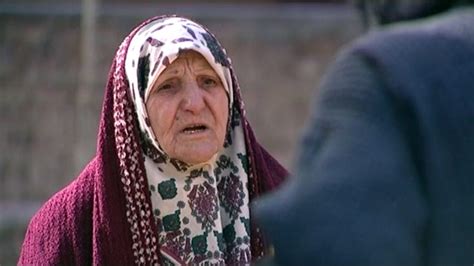 زن بابا تلوبیون مرجع پخش زنده و دانلود فیلم ، سریال و سایر برنامه های