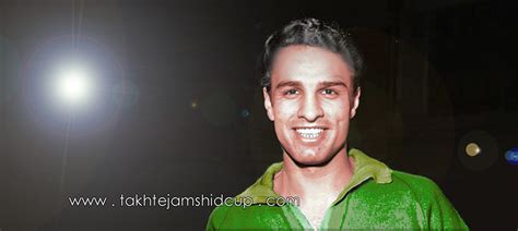 نادر کاشانی