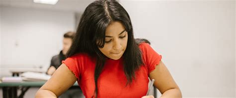 Exploring Quadratic Equations A Comprehensive Overview