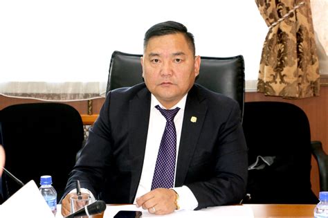 НИТХ ын даргын зөвлөх Хөгжлийн банкнаас ах дүүсийнхээ компаниар ₮13 8 тэрбумыг авсан ч төлөөгүй