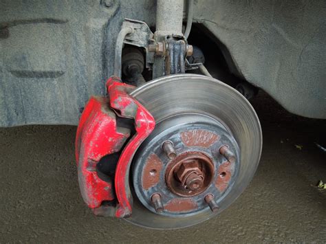 Покраска и чистка передних суппортов — Nissan Almera II (N16), 1,5 л ...