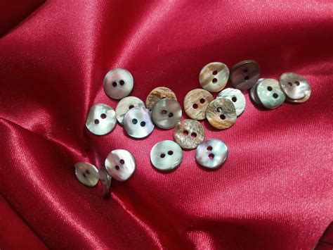 Brown And Grey Round 2 Hole Shell Button Size Dimension 9 5mm