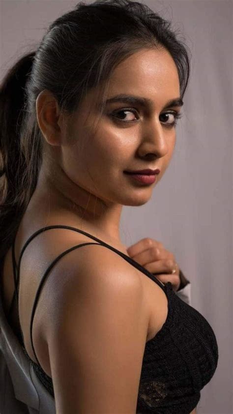 Anusha Ranganaths Instagram Twitter And Facebook On Idcrawl