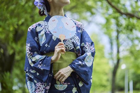 Summers Here Its Time To Find The Perfect Fit For Your First Yukata