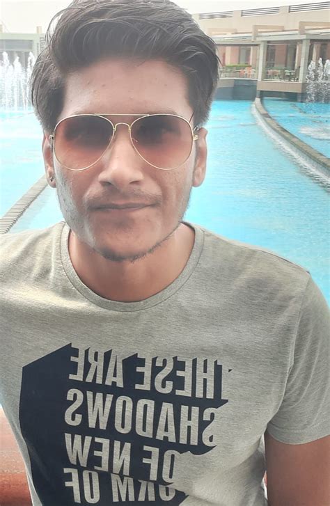 About Haris Shahid On Hackernoon