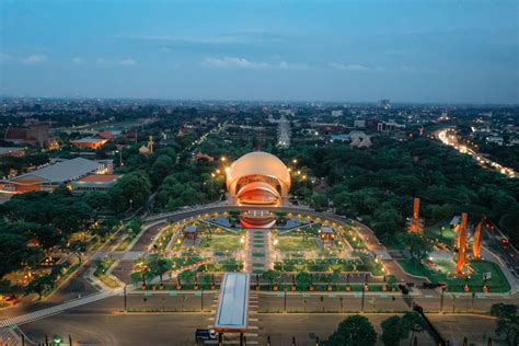 Tentang Tmii Tmii