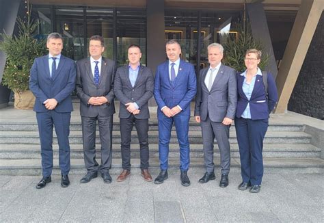 Новитовић БиХ на путу ка чланству европског механизма заштите и спашавања Републичка управа