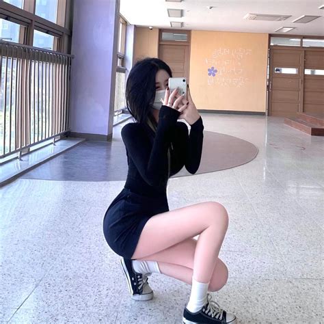 Instagram의 홍여진님 “낼은 드뎌 쉬는냘~77ㅑㅎ ๑˃̶ ꇴ ˂̶ R 학교스타그램 교복사진 교복치마 교복코디 교복촬영 교보… 청소년