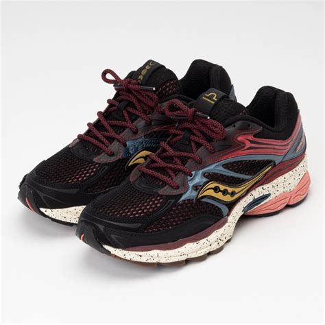 Saucony Unisex Progrid Omni 9 Multi Sneaker District