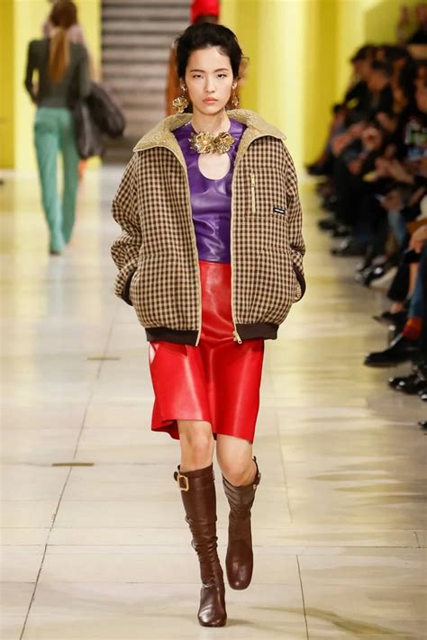 Miu Miu 2025 26 Autumn Winter 028｜miu Miu（ミュウミュウ）／2025 26 Autumn Winter Collection Otona Muse