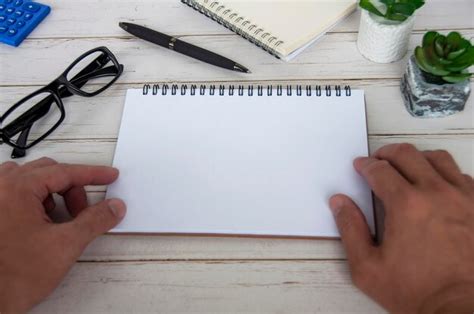 Premium Photo Blank White Notepad With Space Customizable For Text Or Ideas Copy Space For Ideas