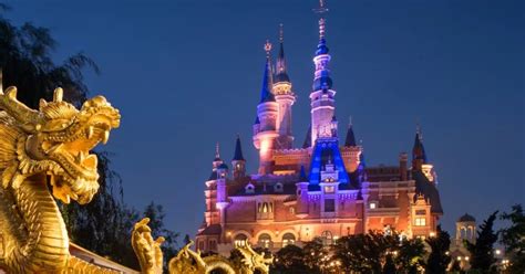 “왜 허락없이 사진 찍어” 中디즈니랜드 소송당한 까닭