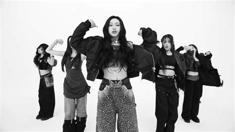 Chiquita Click Clack Performance Video En 2025