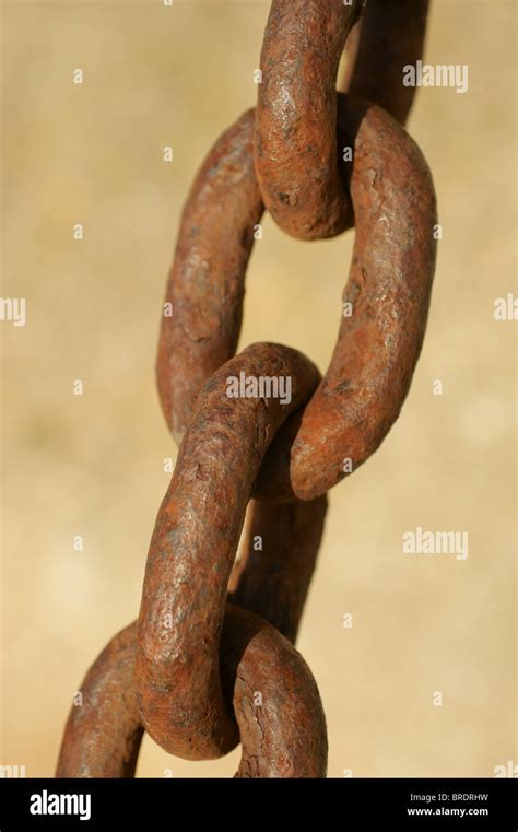 Linked Rusty Chain Hi Res Stock Photography And Images Alamy